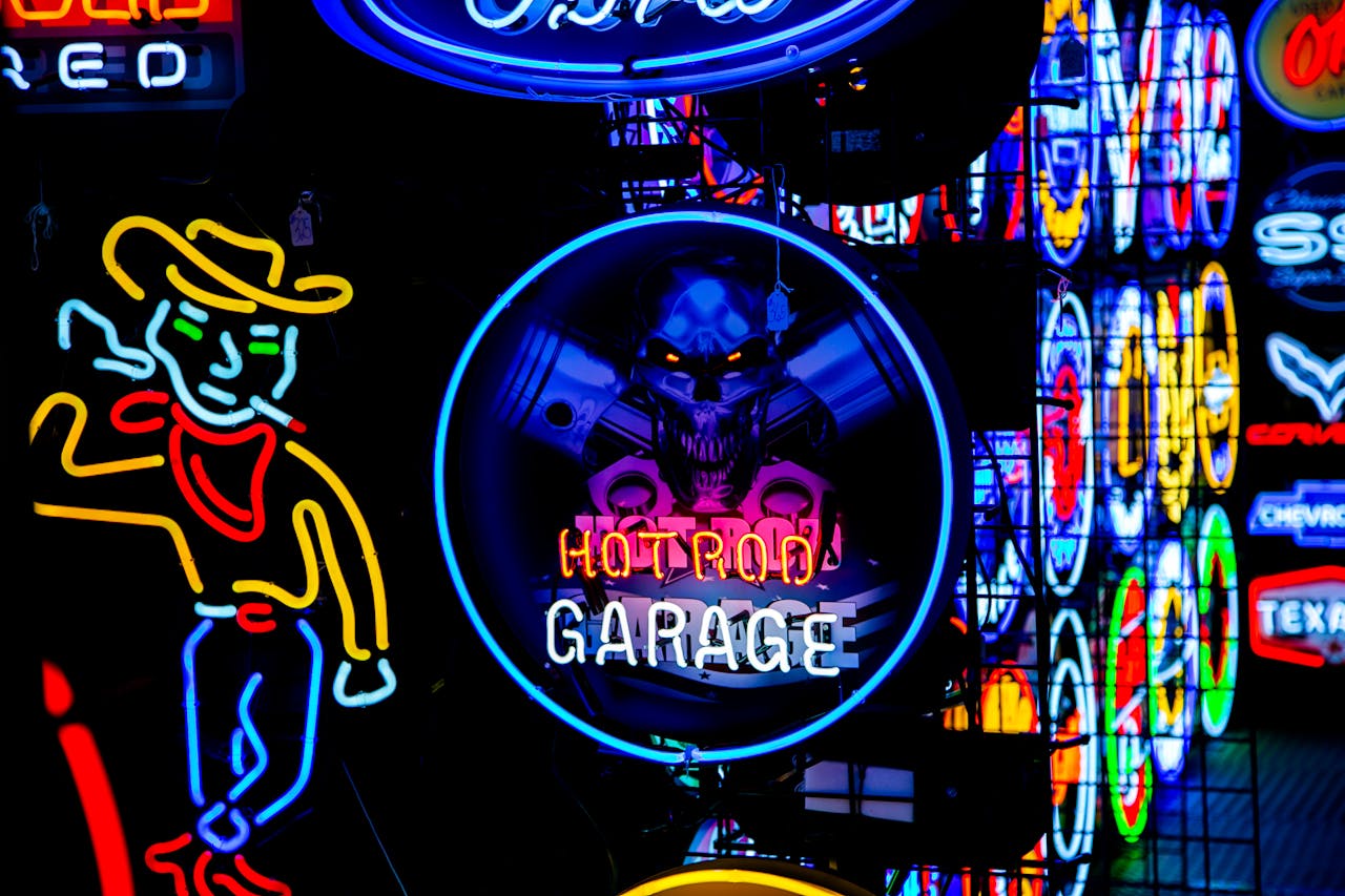 How Do Manufacturers Produce Neon Signs of Different Colors? | LED ...